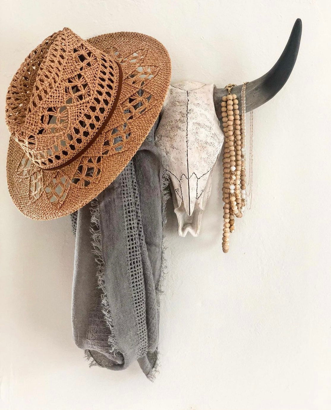 One Scarf, and 5 Beautiful Ways to Style It – Isha Casagrande